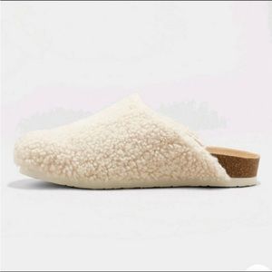 Universal Thread | Shoes | Universal Thread Bev Flats Sherpa Slip On ...